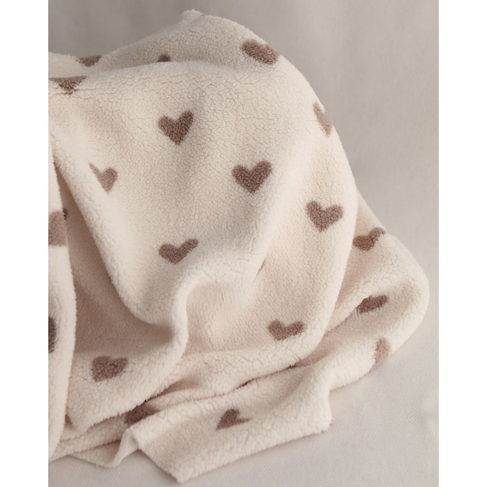 Tissu teddy moumoute doudou bouclé lait écru coeurs marron glacé noir